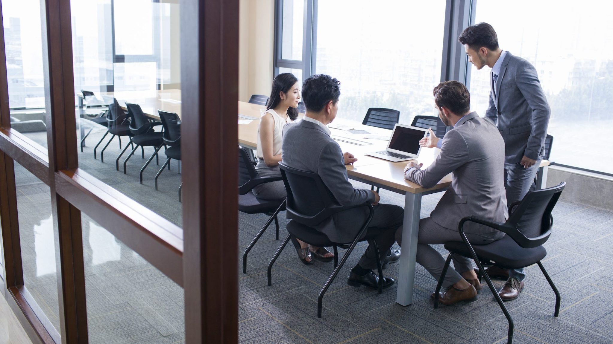 Improving Workplace Efficiency With Spaces Meeting Room Finder